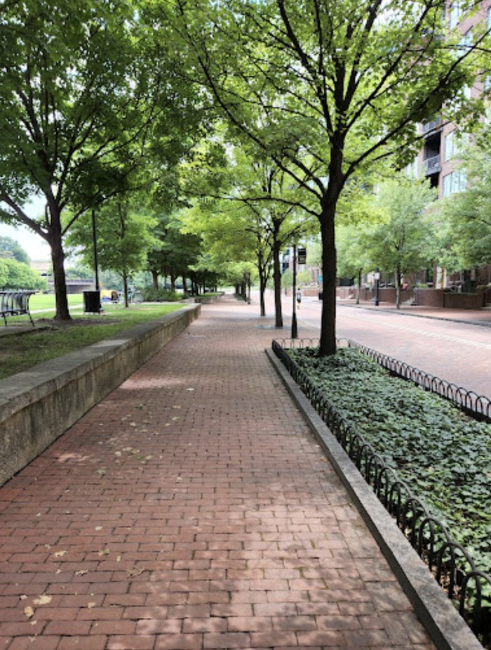 Walk Beneath This Columbus Landmark That Looks Like The Arc De Triomphe ...
